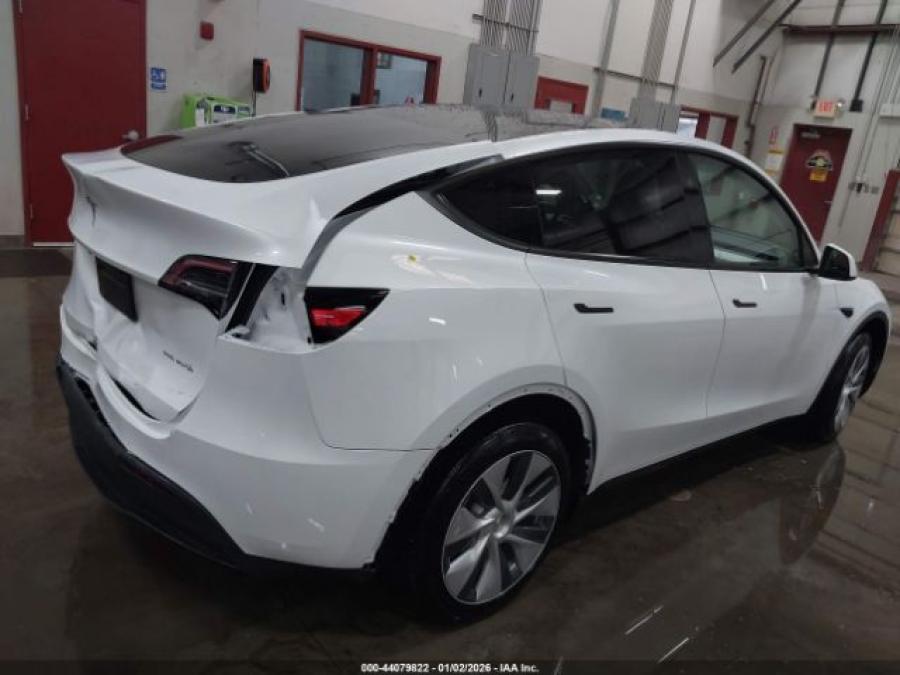 Tesla Model Y 2023 Klaipėda, ar dzinēja tilpumu 0.00 L un nobraukumu 0 tūkst. km par 14000 €, foto 3 vietnē AUTOMOTO.COM.LV