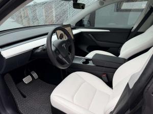 Tesla Model Y 2023 in Kaunas, with an engine capacity of 0.00 L and mileage of 44 thousand km for 28700 €, photo 12 on AUTOMOTO.COM.LV