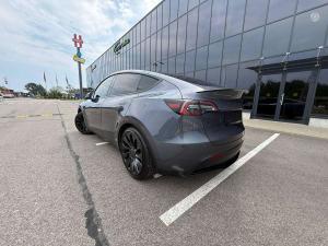 Tesla Model Y 2023 in Kaunas, with an engine capacity of 0.00 L and mileage of 44 thousand km for 27500 €, photo 6 on AUTOMOTO.COM.LV
