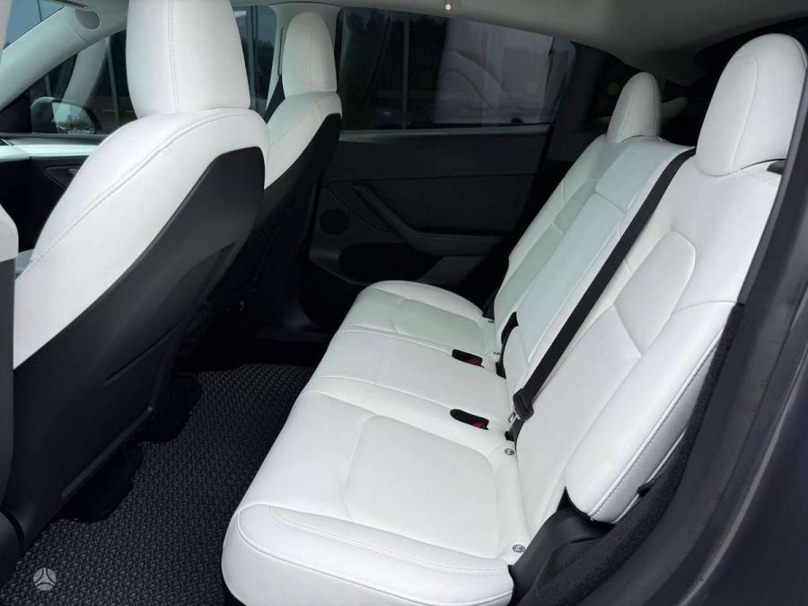 Tesla Model Y 2023 in Kaunas, with an engine capacity of 0.00 L and mileage of 44 thousand km for 27500 €, photo 10 on AUTOMOTO.COM.LV