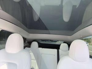 Tesla Model Y 2023 in Kaunas, with an engine capacity of 0.00 L and mileage of 44 thousand km for 27500 €, photo 12 on AUTOMOTO.COM.LV