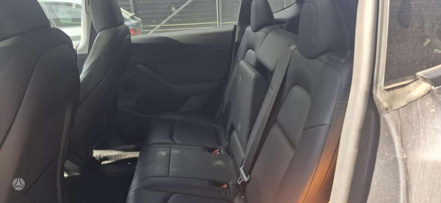 Tesla Model Y 2023 Viļņa, ar dzinēja tilpumu 0.00 L un nobraukumu 46 tūkst. km par 17700 €, foto 7 vietnē AUTOMOTO.COM.LV