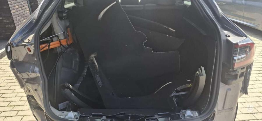 Tesla Model Y 2023 Viļņa, ar dzinēja tilpumu 0.00 L un nobraukumu 46 tūkst. km par 17700 €, foto 13 vietnē AUTOMOTO.COM.LV