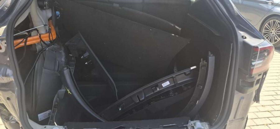 Tesla Model Y 2023 Viļņa, ar dzinēja tilpumu 0.00 L un nobraukumu 46 tūkst. km par 17700 €, foto 15 vietnē AUTOMOTO.COM.LV