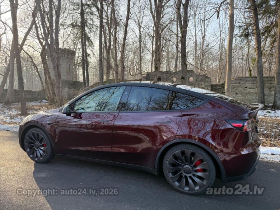 Tesla Model Y 2024 Tallina, ar dzinēja tilpumu 0.00 L un nobraukumu 22 tūkst. km par 44900 €, foto 3 vietnē AUTOMOTO.COM.LV