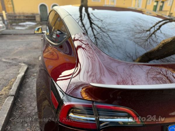 Tesla Model Y 2024 in Tallinn, with an engine capacity of 0.00 L and mileage of 22 thousand km for 44900 €, photo 11 on AUTOMOTO.COM.LV