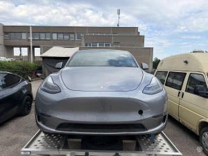 Tesla Model Y 2024 Kauņa, ar dzinēja tilpumu 0.00 L un nobraukumu 45 tūkst. km par 19500 €, foto  vietnē AUTOMOTO.COM.LV