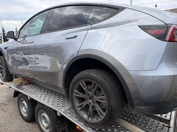 Tesla Model Y 2024 Kauņa, ar dzinēja tilpumu 0.00 L un nobraukumu 45 tūkst. km par 19500 €, foto 2 vietnē AUTOMOTO.COM.LV