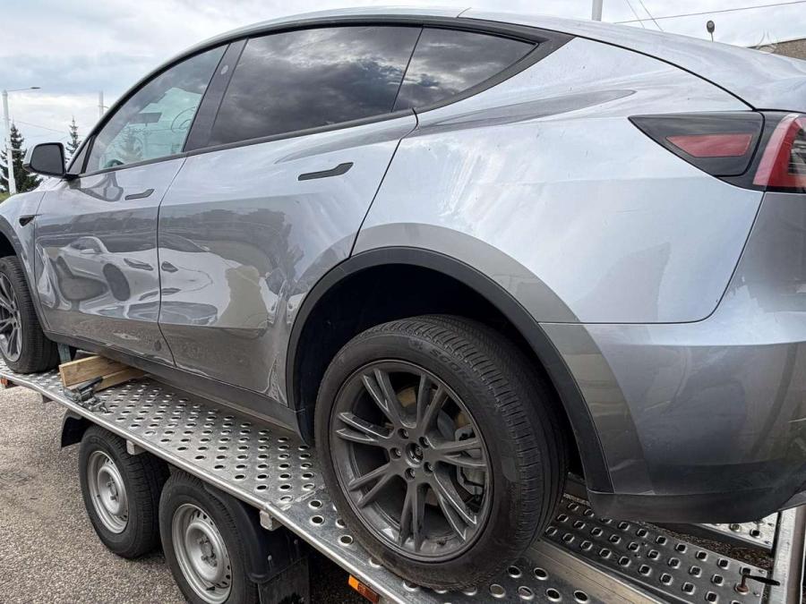 Tesla Model Y 2024 Kauņa, ar dzinēja tilpumu 0.00 L un nobraukumu 45 tūkst. km par 19500 €, foto 3 vietnē AUTOMOTO.COM.LV
