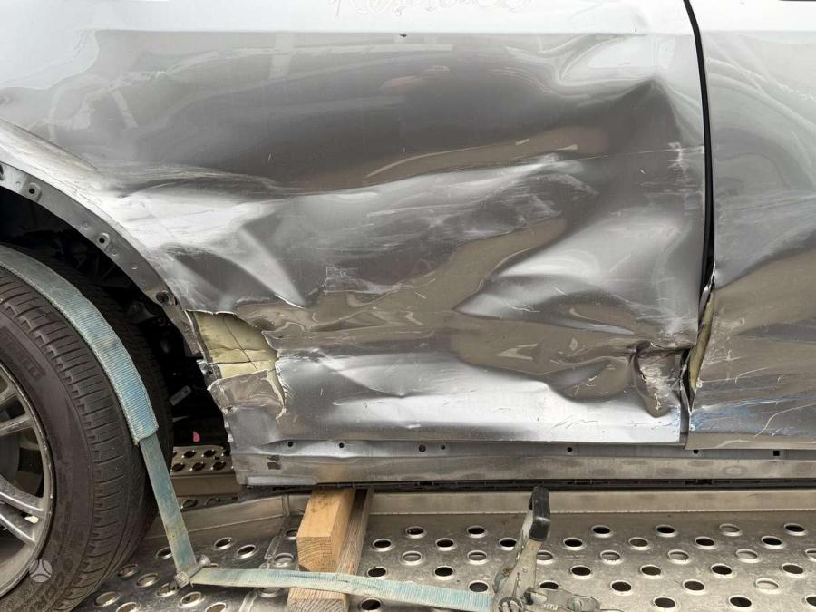 Tesla Model Y 2024 Kauņa, ar dzinēja tilpumu 0.00 L un nobraukumu 45 tūkst. km par 19500 €, foto 8 vietnē AUTOMOTO.COM.LV