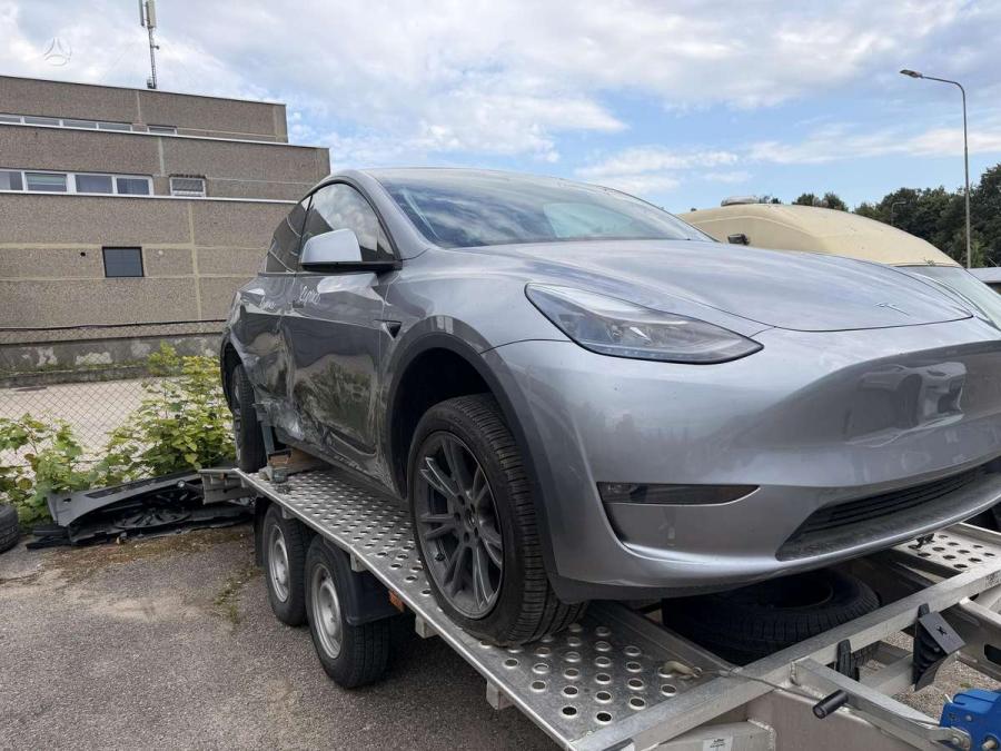 Tesla Model Y 2024 Kauņa, ar dzinēja tilpumu 0.00 L un nobraukumu 45 tūkst. km par 19500 €, foto 10 vietnē AUTOMOTO.COM.LV