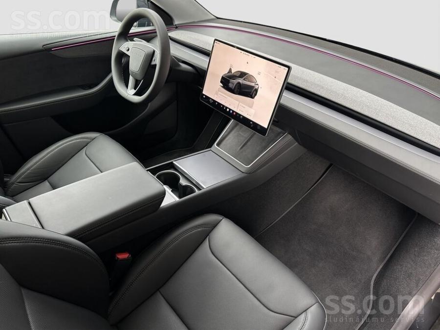 Tesla Model Y 2025 Rīga, ar dzinēja tilpumu 0.00 L un nobraukumu 10 tūkst. km par 62150 €, foto 6 vietnē AUTOMOTO.COM.LV