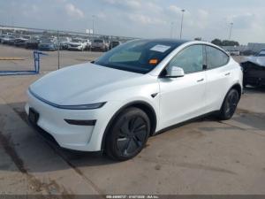 Tesla Model Y 2026 Klaipėda, ar dzinēja tilpumu 0.00 L un nobraukumu 0 tūkst. km par 27500 €, foto 2 vietnē AUTOMOTO.COM.LV