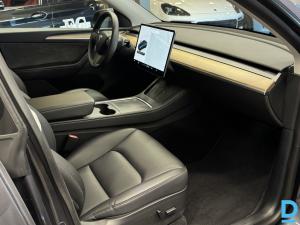 Grey Tesla Model Y 2021 in Marupe, with an engine capacity of 0.00 L and mileage of 105 thousand km for 27990 €, photo 10 on AUTOMOTO.COM.LV