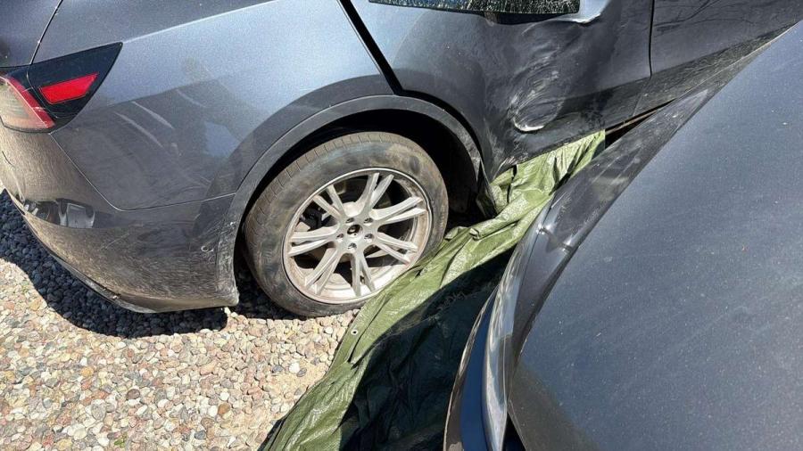 Pelēks Tesla Model Y 2022 Prienai, ar dzinēja tilpumu 0.00 L un nobraukumu 60 tūkst. km par 23600 €, foto 3 vietnē AUTOMOTO.COM.LV