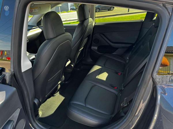 Pelēks Tesla Model Y 2022 Viļņa, ar dzinēja tilpumu 0.00 L un nobraukumu 60 tūkst. km par 30950 €, foto 9 vietnē AUTOMOTO.COM.LV