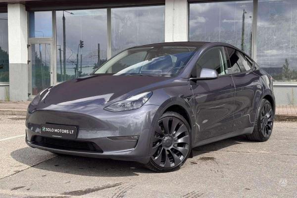 Grey Tesla Model Y 2022 in Vilnius, with an engine capacity of 0.00 L and mileage of 159 thousand km for 24999 €, photo 1 on AUTOMOTO.COM.LV