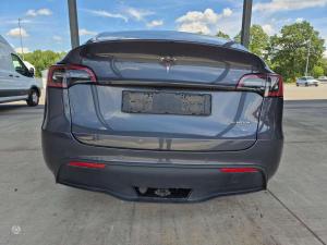 Pelēks Tesla Model Y 2022 Kauņa, ar dzinēja tilpumu 0.00 L un nobraukumu 89 tūkst. km par 18500 €, foto 5 vietnē AUTOMOTO.COM.LV