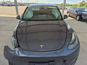 Pelēks Tesla Model Y 2022 Kauņa, ar dzinēja tilpumu 0.00 L un nobraukumu 89 tūkst. km par 18500 €, foto 6 vietnē AUTOMOTO.COM.LV