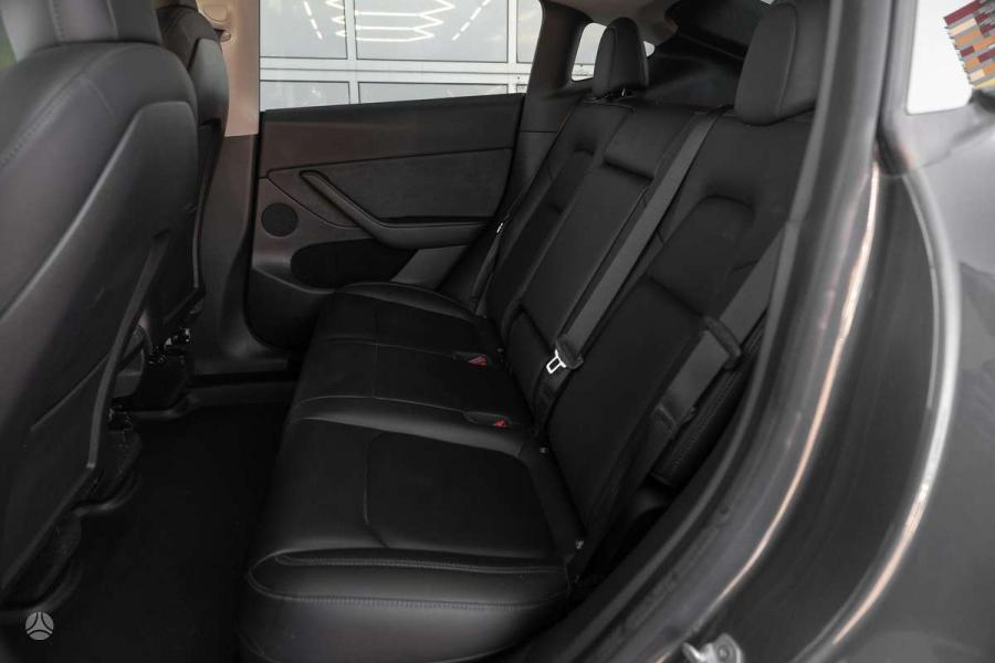 Pelēks Tesla Model Y 2022 Viļņa, ar dzinēja tilpumu 0.00 L un nobraukumu 116 tūkst. km par 29000 €, foto 11 vietnē AUTOMOTO.COM.LV