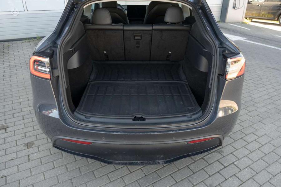 Pelēks Tesla Model Y 2022 Viļņa, ar dzinēja tilpumu 0.00 L un nobraukumu 116 tūkst. km par 29000 €, foto 12 vietnē AUTOMOTO.COM.LV