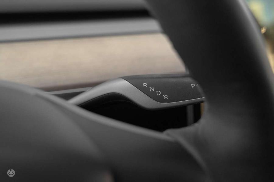 Pelēks Tesla Model Y 2022 Viļņa, ar dzinēja tilpumu 0.00 L un nobraukumu 116 tūkst. km par 29000 €, foto 19 vietnē AUTOMOTO.COM.LV