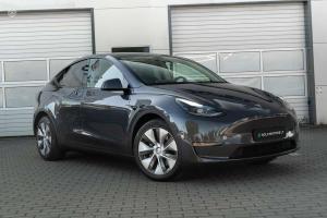Pelēks Tesla Model Y 2022 Viļņa, ar dzinēja tilpumu 0.00 L un nobraukumu 65 tūkst. km par 33000 €, foto  vietnē AUTOMOTO.COM.LV