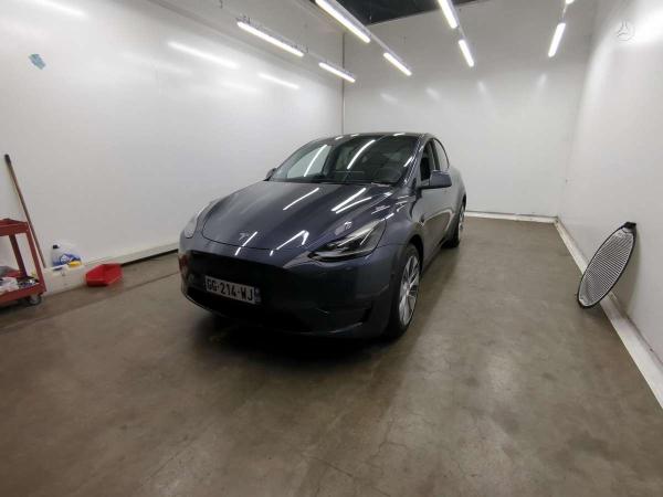 Тесла Модель Y 2022 в Вильнюс на AUTOMOTO.COM.LV Серый Тесла Модель Y 2022 в Вильнюс, объемом двигателя 0.00 л и пробегом 102 тыс. км за 33490 €, фото 4 на AUTOMOTO.COM.LV