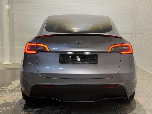Pelēks Tesla Model Y 2023 Viļņa, ar dzinēja tilpumu 0.00 L un nobraukumu 33 tūkst. km par 41950 €, foto 3 vietnē AUTOMOTO.COM.LV