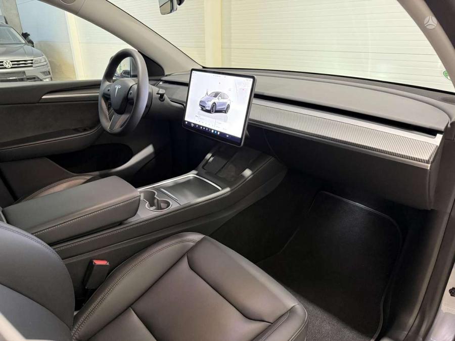 Pelēks Tesla Model Y 2023 Viļņa, ar dzinēja tilpumu 0.00 L un nobraukumu 33 tūkst. km par 41950 €, foto 8 vietnē AUTOMOTO.COM.LV