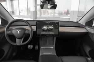 Grey Tesla Model Y 2023 in Vilnius, with an engine capacity of 0.00 L and mileage of 39 thousand km for 37000 €, photo 16 on AUTOMOTO.COM.LV