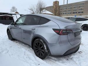 Grey Tesla Model Y 2023 in Kaunas, with an engine capacity of 0.00 L and mileage of 40 thousand km for 19499 €, photo  on AUTOMOTO.COM.LV