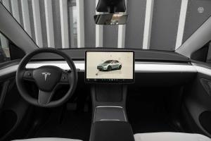 Grey Tesla Model Y 2023 in Vilnius, with an engine capacity of 0.00 L and mileage of 29 thousand km for 40900 €, photo 16 on AUTOMOTO.COM.LV