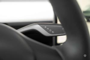 Grey Tesla Model Y 2023 in Vilnius, with an engine capacity of 0.00 L and mileage of 29 thousand km for 40900 €, photo 27 on AUTOMOTO.COM.LV
