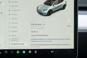 Grey Tesla Model Y 2023 in Vilnius, with an engine capacity of 0.00 L and mileage of 29 thousand km for 40900 €, photo 28 on AUTOMOTO.COM.LV
