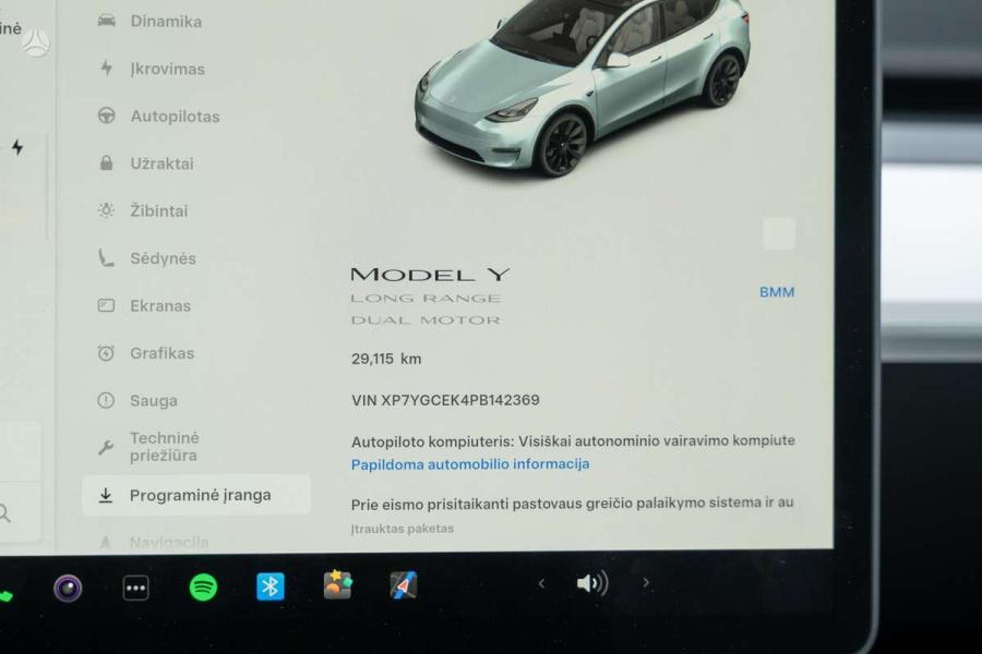 Grey Tesla Model Y 2023 in Vilnius, with an engine capacity of 0.00 L and mileage of 29 thousand km for 40900 €, photo 28 on AUTOMOTO.COM.LV