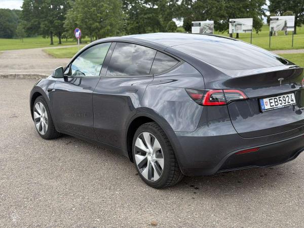 Pelēks Tesla Model Y 2023 Viļņa, ar dzinēja tilpumu 0.00 L un nobraukumu 49 tūkst. km par 28700 €, foto 7 vietnē AUTOMOTO.COM.LV