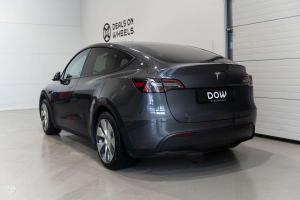 Grey Tesla Model Y 2023 in Vilnius, with an engine capacity of 0.00 L and mileage of 76 thousand km for 26500 €, photo 7 on AUTOMOTO.COM.LV