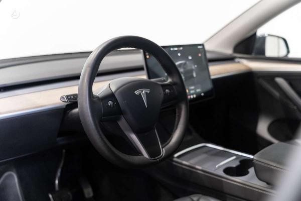 Pelēks Tesla Model Y 2023 Viļņa, ar dzinēja tilpumu 0.00 L un nobraukumu 76 tūkst. km par 26500 €, foto 8 vietnē AUTOMOTO.COM.LV