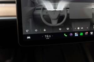 Grey Tesla Model Y 2023 in Vilnius, with an engine capacity of 0.00 L and mileage of 76 thousand km for 26500 €, photo 19 on AUTOMOTO.COM.LV