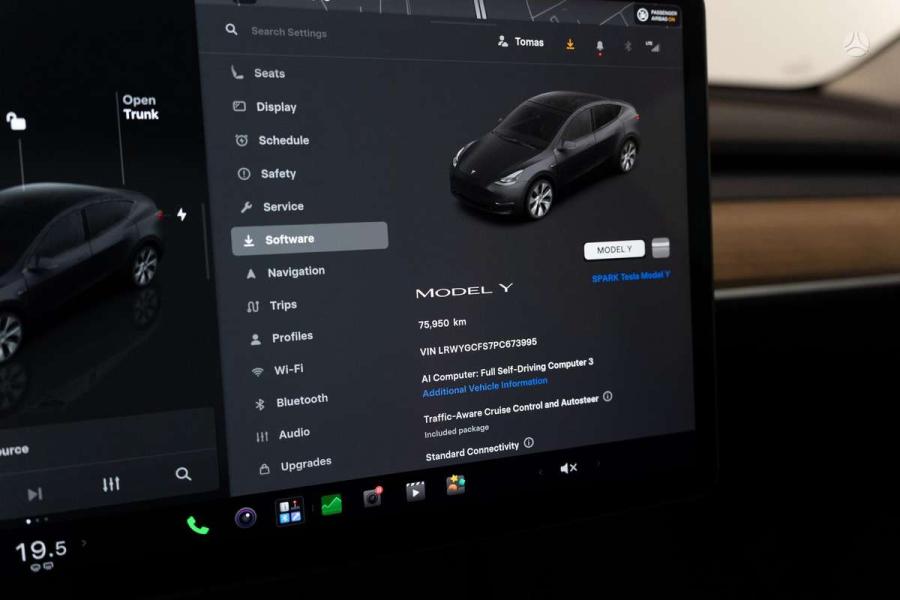 Grey Tesla Model Y 2023 in Vilnius, with an engine capacity of 0.00 L and mileage of 76 thousand km for 26500 €, photo 25 on AUTOMOTO.COM.LV