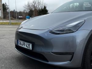 Grey Tesla Model Y 2024 in Klaipeda, with an engine capacity of 0.00 L and mileage of 17 thousand km for 37750 €, photo 6 on AUTOMOTO.COM.LV
