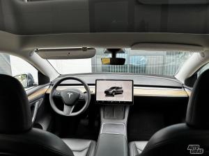 Grey Tesla Model Y 2024 in Klaipeda, with an engine capacity of 0.00 L and mileage of 17 thousand km for 37750 €, photo 19 on AUTOMOTO.COM.LV