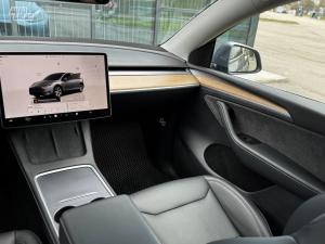 Grey Tesla Model Y 2024 in Klaipeda, with an engine capacity of 0.00 L and mileage of 17 thousand km for 37750 €, photo 20 on AUTOMOTO.COM.LV