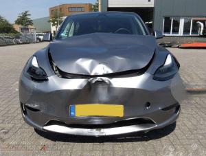 Pelēks Tesla Model Y 2024 Kauņa, ar dzinēja tilpumu 0.00 L un nobraukumu 72 tūkst. km par 23900 €, foto 4 vietnē AUTOMOTO.COM.LV