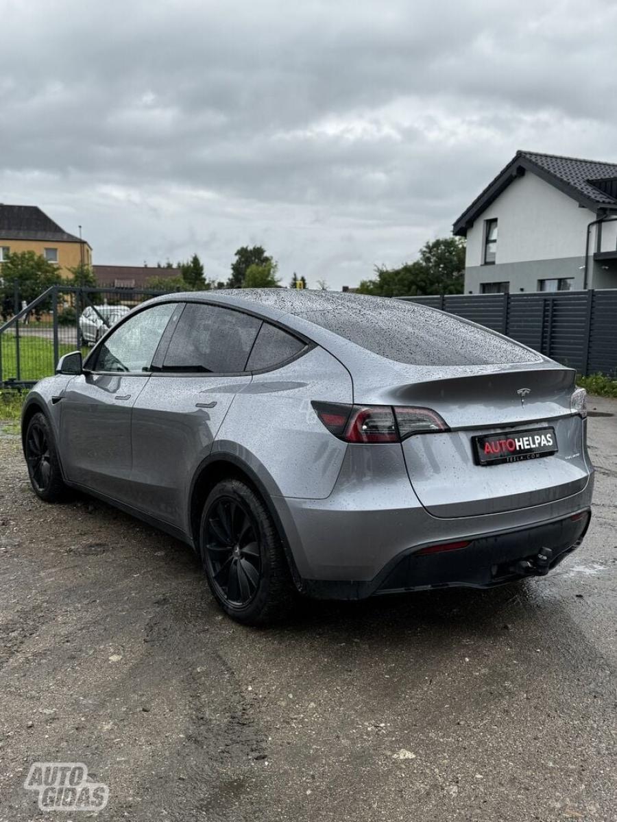 Grey Tesla Model Y 2024 in Klaipeda, with an engine capacity of 0.00 L and mileage of 21 thousand km for 37500 €, photo 8 on AUTOMOTO.COM.LV