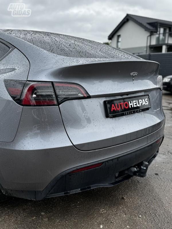 Grey Tesla Model Y 2024 in Klaipeda, with an engine capacity of 0.00 L and mileage of 21 thousand km for 37500 €, photo 8 on AUTOMOTO.COM.LV