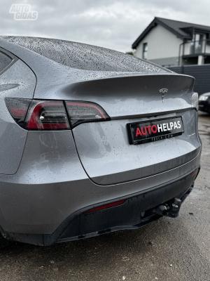 Grey Tesla Model Y 2024 in Klaipeda, with an engine capacity of 0.00 L and mileage of 21 thousand km for 37500 €, photo 9 on AUTOMOTO.COM.LV