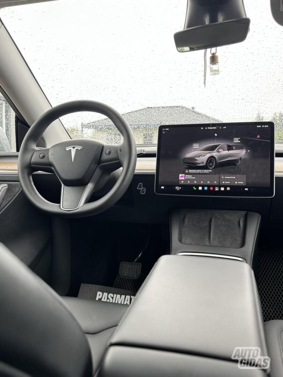 Grey Tesla Model Y 2024 in Klaipeda, with an engine capacity of 0.00 L and mileage of 21 thousand km for 37500 €, photo 13 on AUTOMOTO.COM.LV