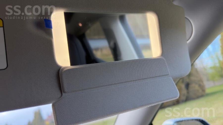 Grey Tesla Model Y 2025 in Riga, with an engine capacity of 0.00 L and mileage of 18 thousand km for 49500 €, photo 27 on AUTOMOTO.COM.LV